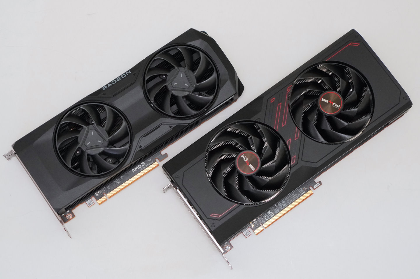 AMD Radeon RX 7800 XT、RX 7700 XT显卡效能实测，顺跑《星空》没问题 - 掘金咖