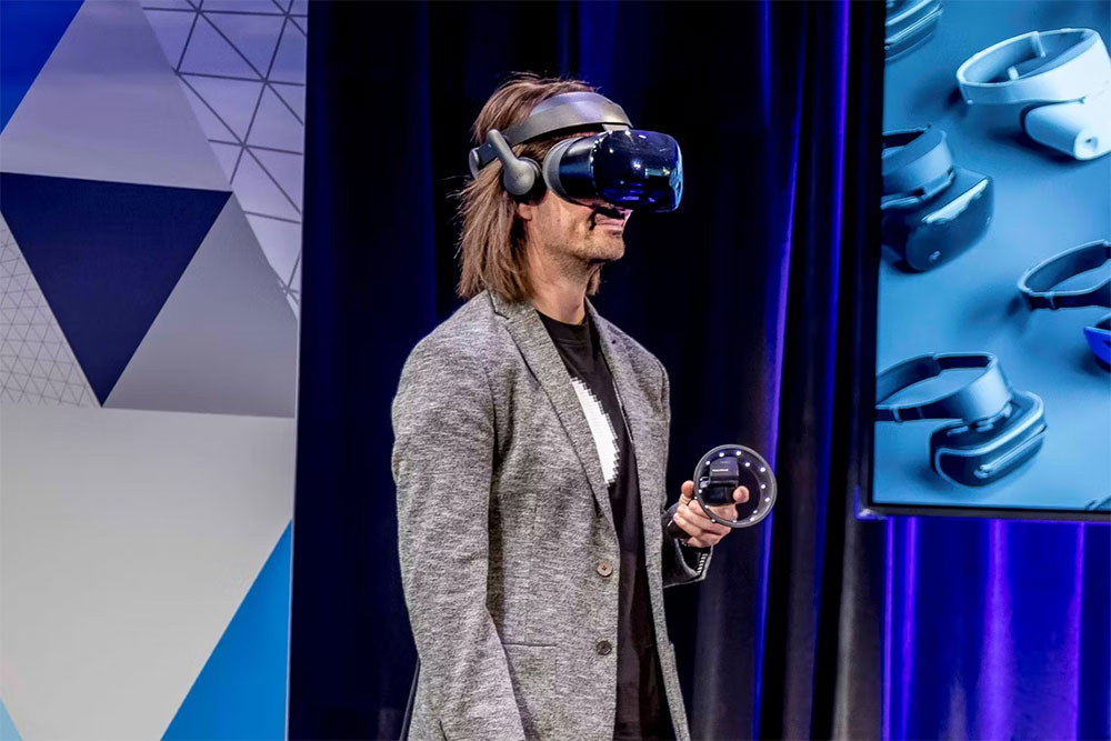 向 Windows Mixed Reality 说再见，微软的野望从未实现 - 掘金咖